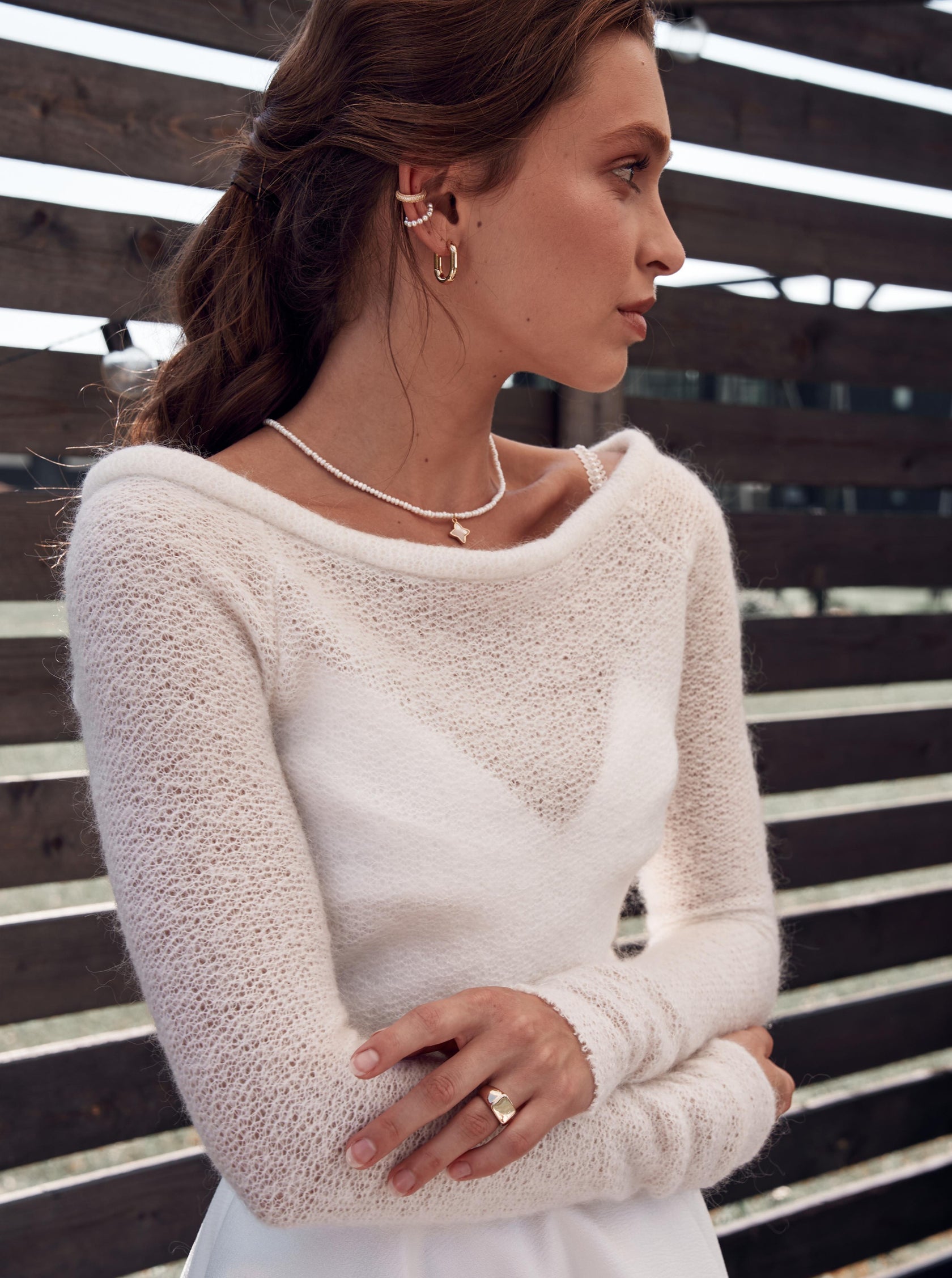 Knitted Wool Bridal Jumper with Buttoned Back – artpodium.studio