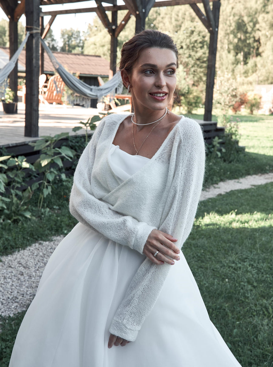Bridal cardigan for wedding dress. Wool wedding sweater with ties ...